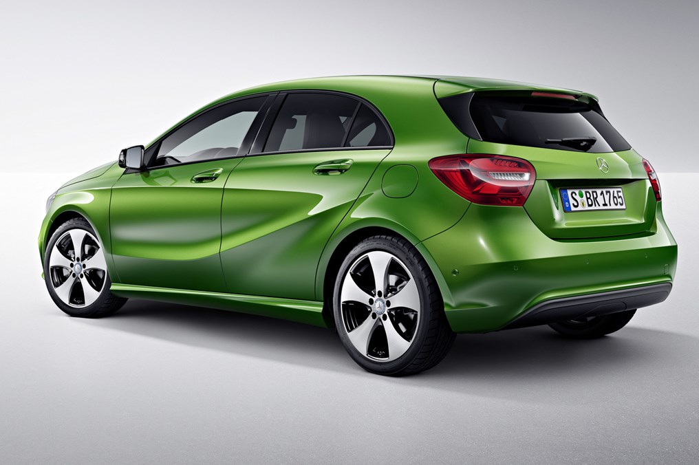 מרצדס A קלאס 2015 - תמונות - אוטו