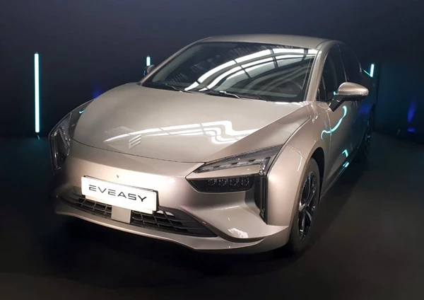 EVEASY לימו - דף דגם 2023 - תמונות - אוטו